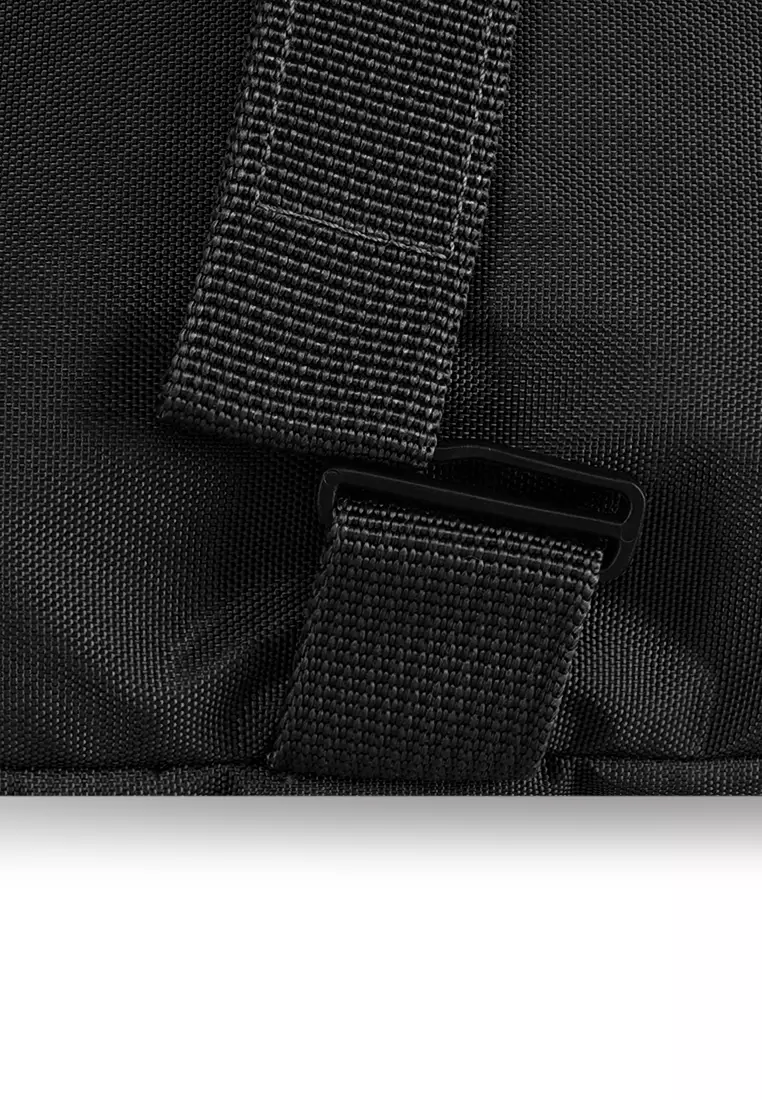Jual TORCH.ID Torch Travi Black Sling Bag Original 2025 | ZALORA ...