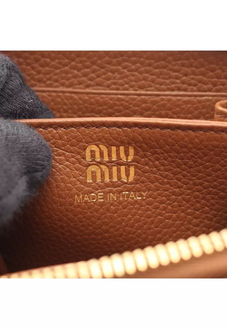 Buy MIU MIU Pre-Loved MIU MIU coin purse round zipper wallet leather ...