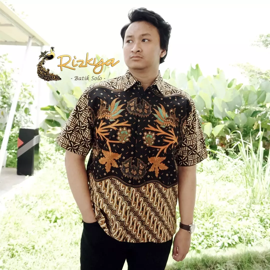 Jual RIZKYA BATIK Hem Cetak Warna Warni Original 2025 | ZALORA Indonesia