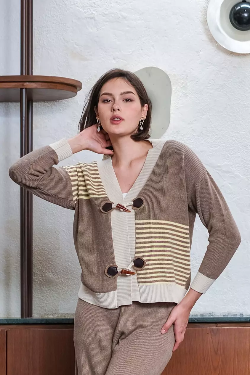 Jual Asiro Asiro Elodie Mocca Top Knitted Outwear Atasan Wanita ...