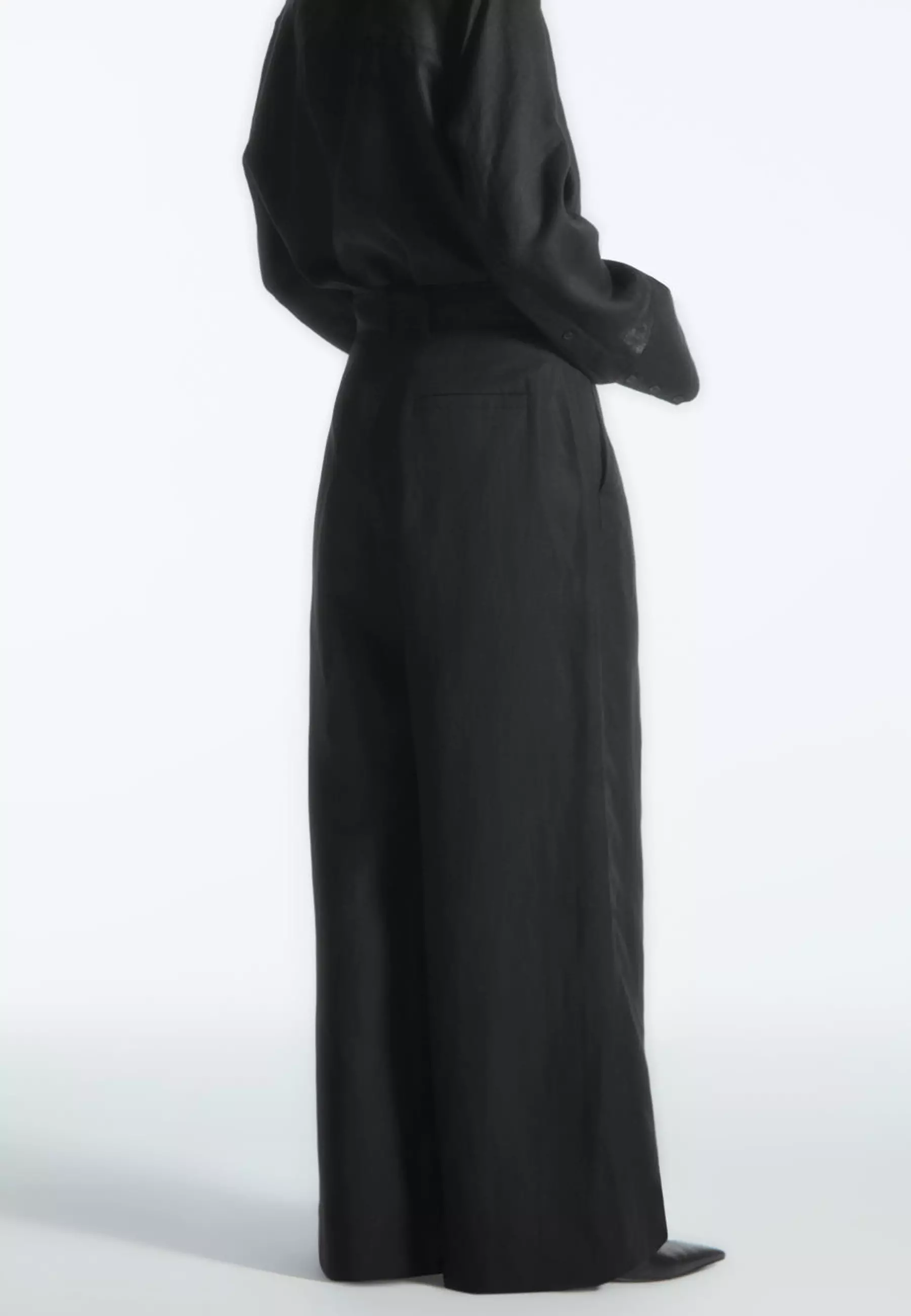 Buy COS Tailored Linen-Blend Trousers 2026 Online | ZALORA