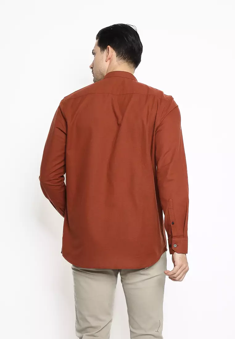Jual Maginot MAGINOT Kemeja Pria KOKO Basic Polos Lengan Panjang TERRACOTTA Original 2025 ...