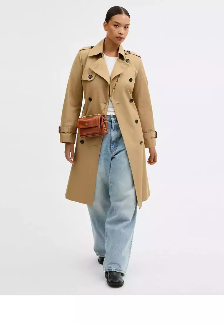 Buy COACH Elodie Crossbody Bag 18 With Quilting 2026 Online | ZALORA