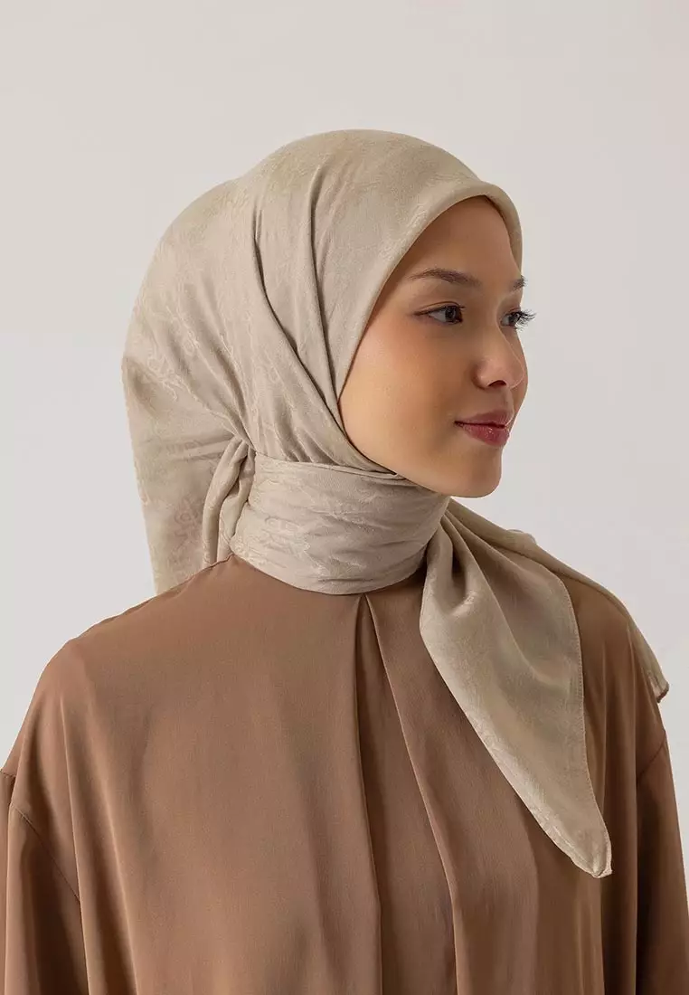 Jual Riamiranda Ria Miranda Camel Haia Jacquard Scarf Original 2025 ...