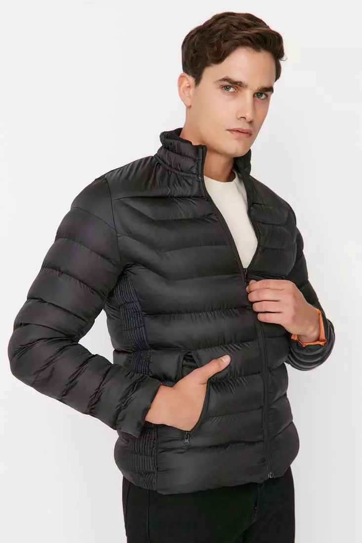 網上選購 Trendyol Basic Puffer Jacket 2025 系列 | ZALORA香港