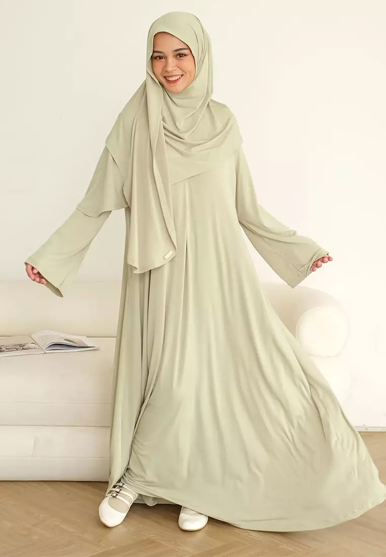 Jual Lozy Hijab Sadiqa Abaya Set Sage Original 2025 | ZALORA Indonesia