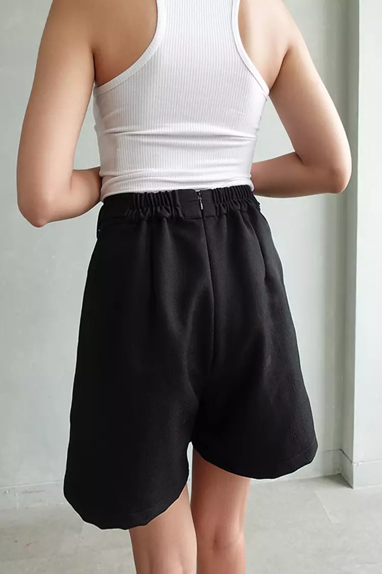 Jual INDILANE ELS Shorts Original 2025 | ZALORA Indonesia