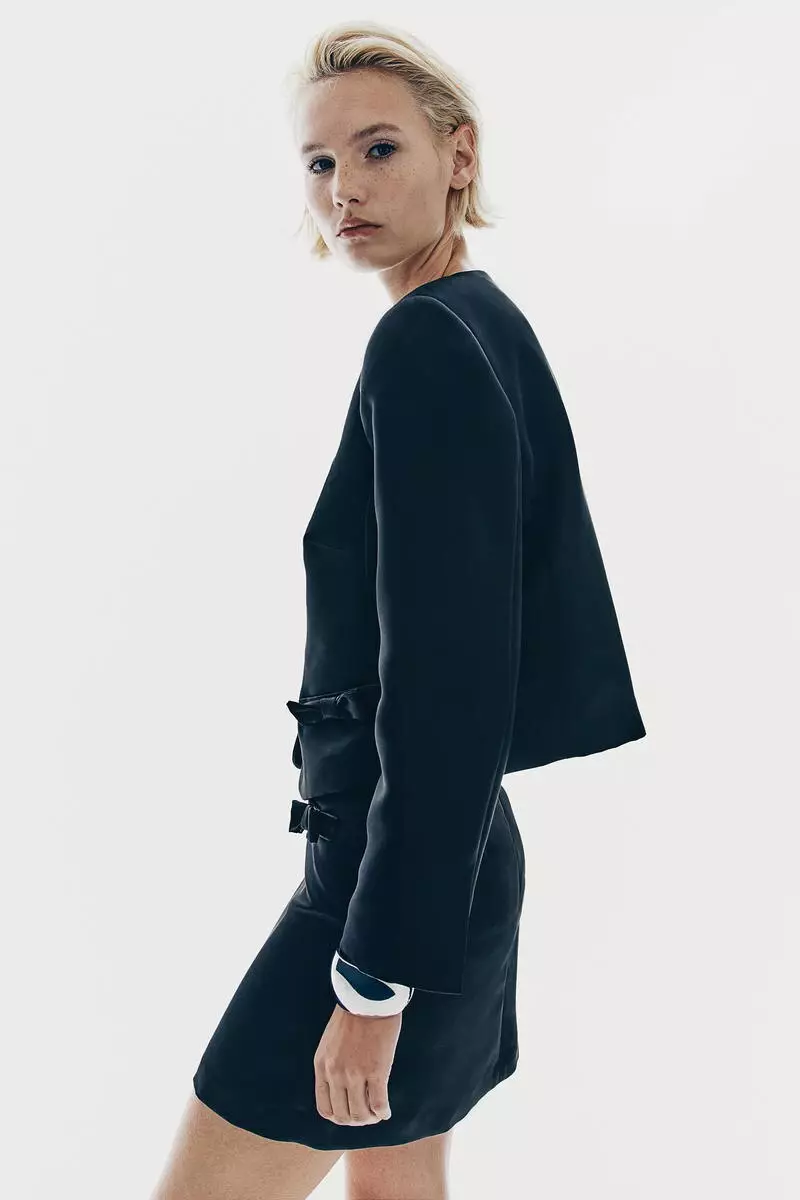 Buy H&M Bow-detail satin blazer 2025 Online | ZALORA Philippines
