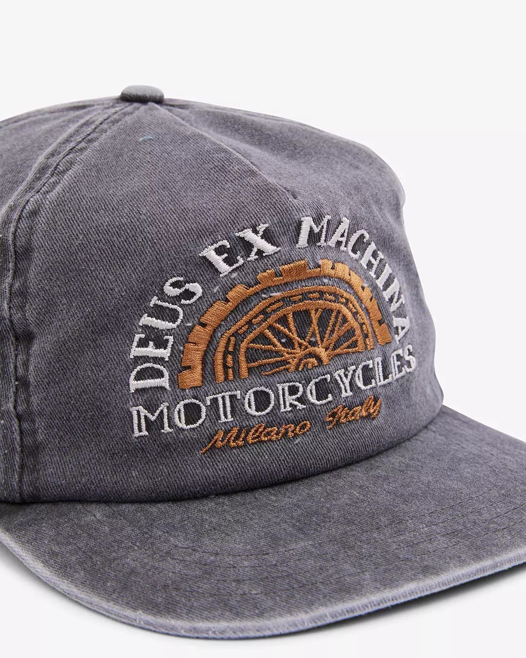Jual Deus Ex Machina Halfway Cap Original 2025 | ZALORA Indonesia