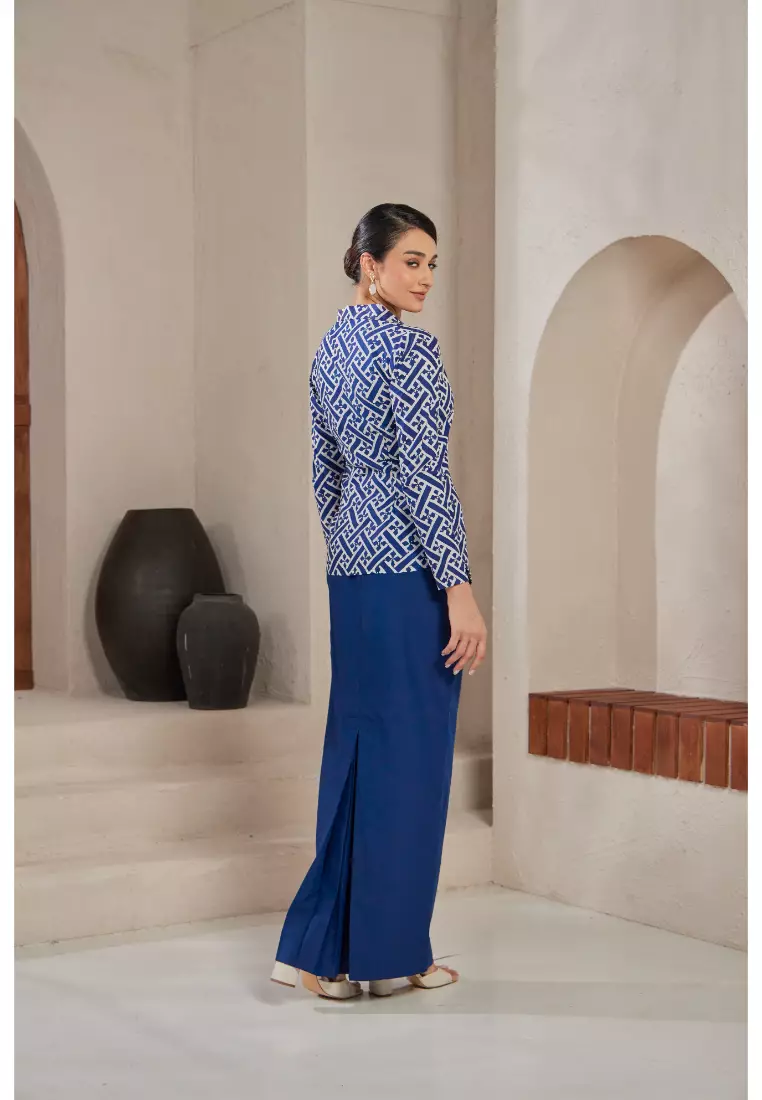 Buy Amar Amran Kebaya Midi Batik Moden Online | ZALORA Malaysia