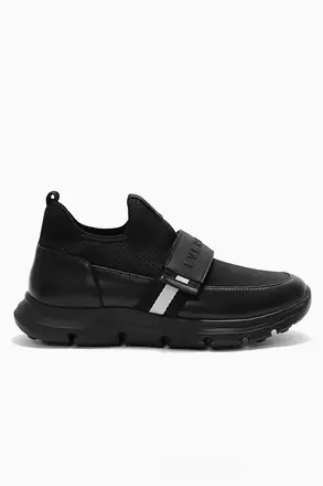 Jual Sepatu EVERBEST Original 2026 | ZALORA Indonesia
