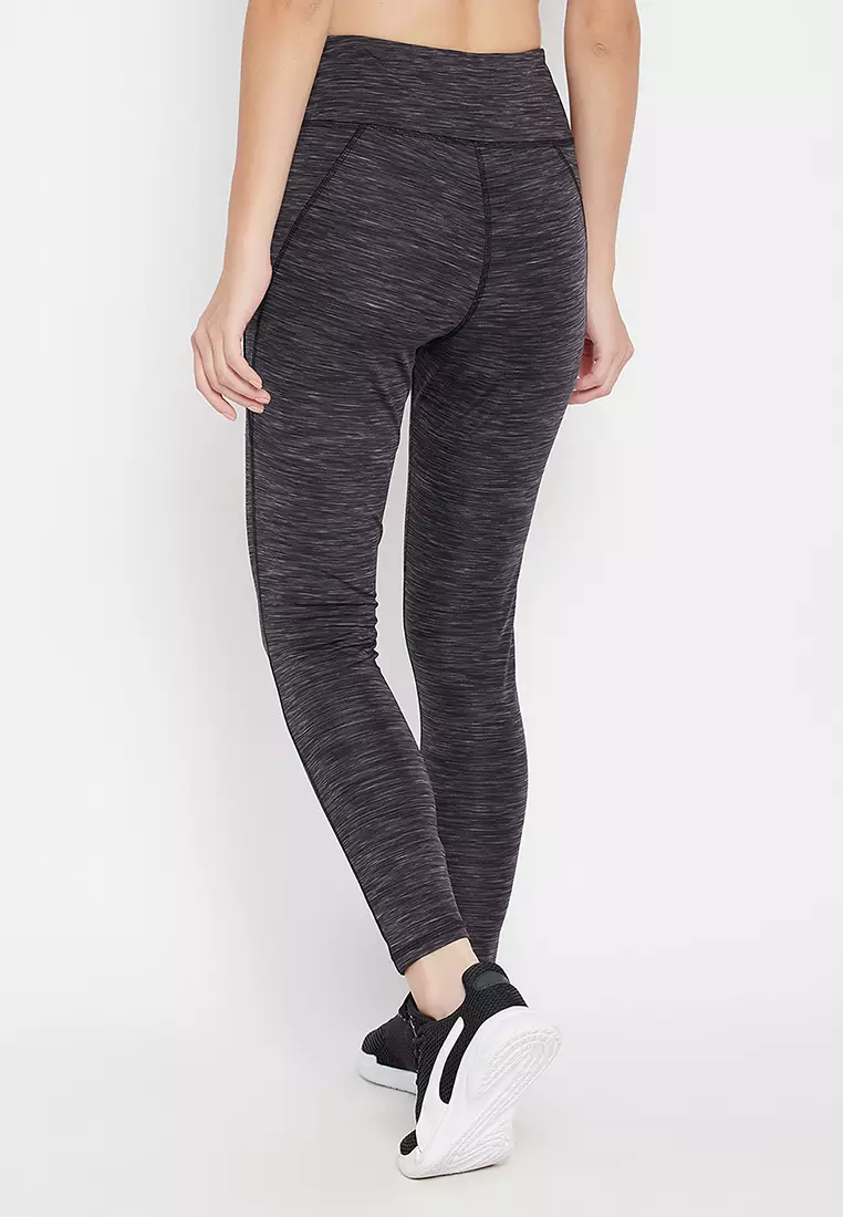 Clovia Clovia Snug Fit High-Rise Ankle-Length Active Tights in Black ...