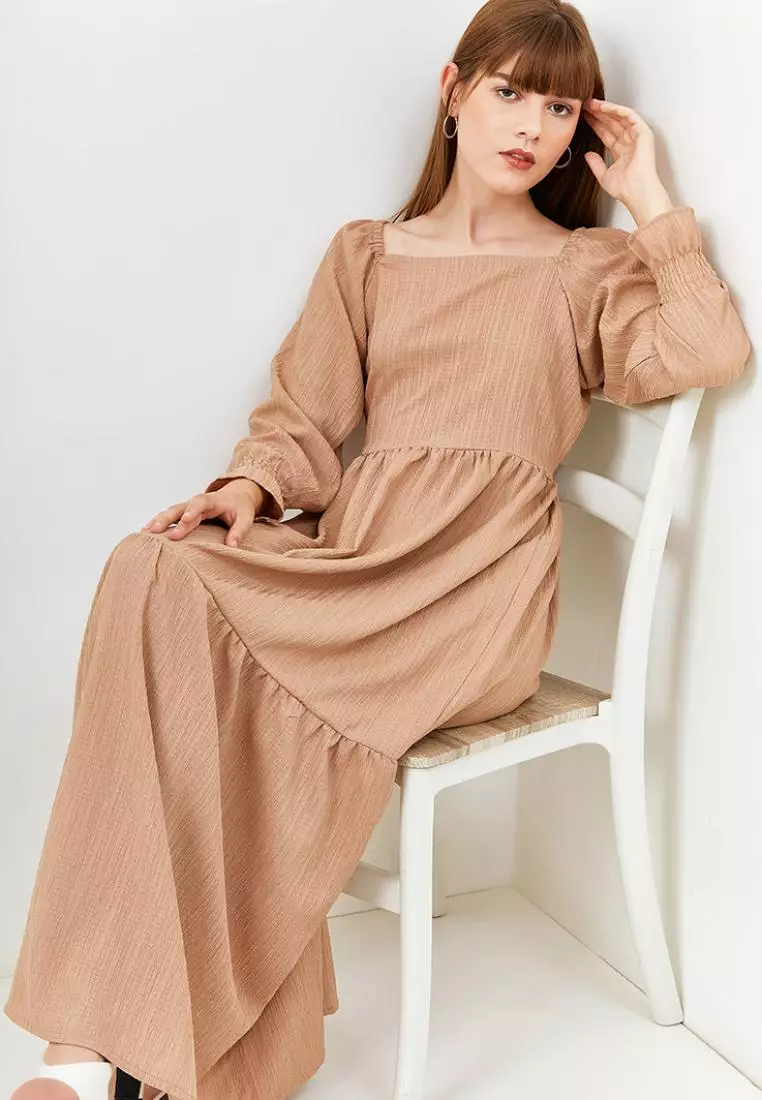 Jual Simplicity SIMPLICITY Square Neck Textured Maxi Dress Khaki ...