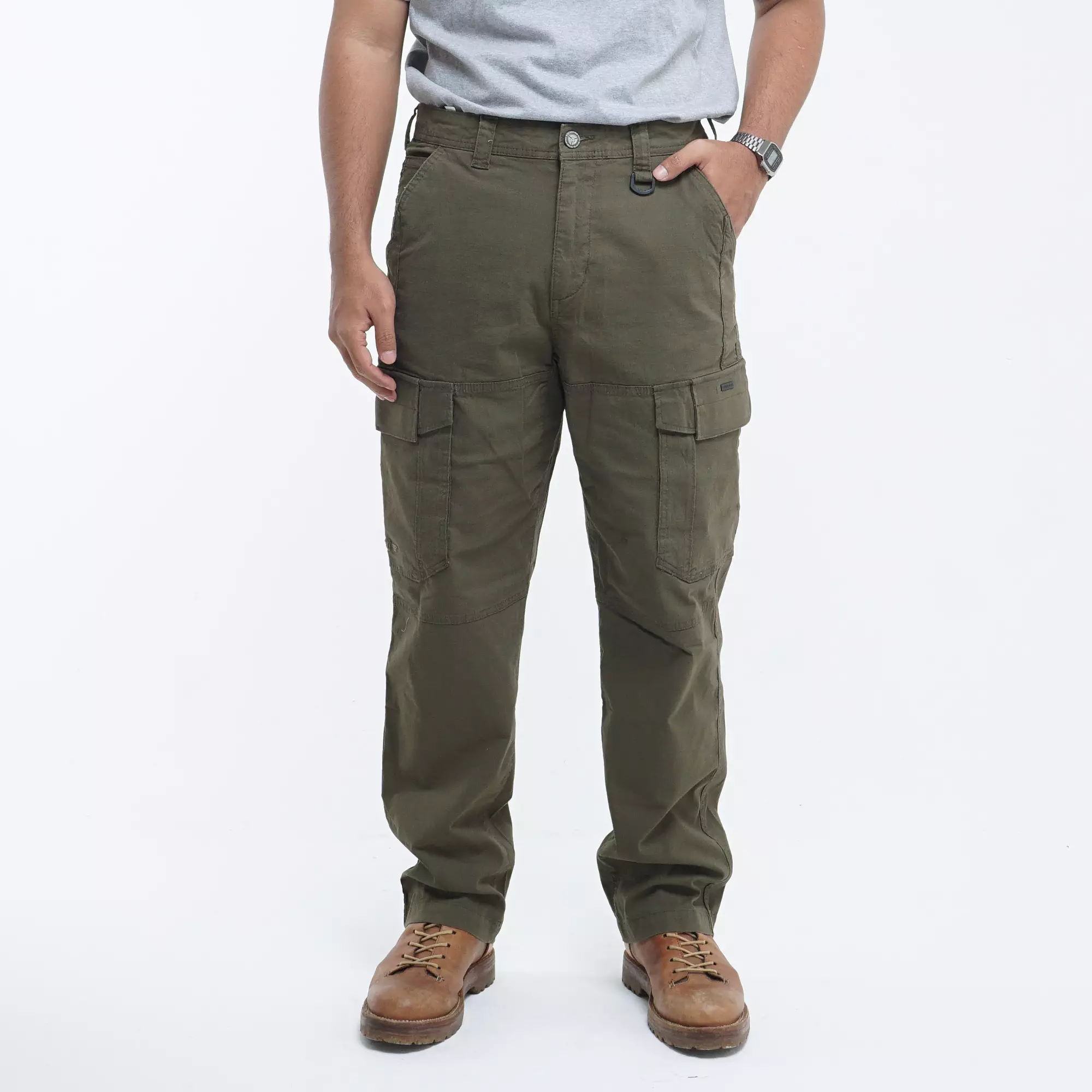 Jual MGEE CARGO PANTS GREG C024 Original 2025 | ZALORA Indonesia