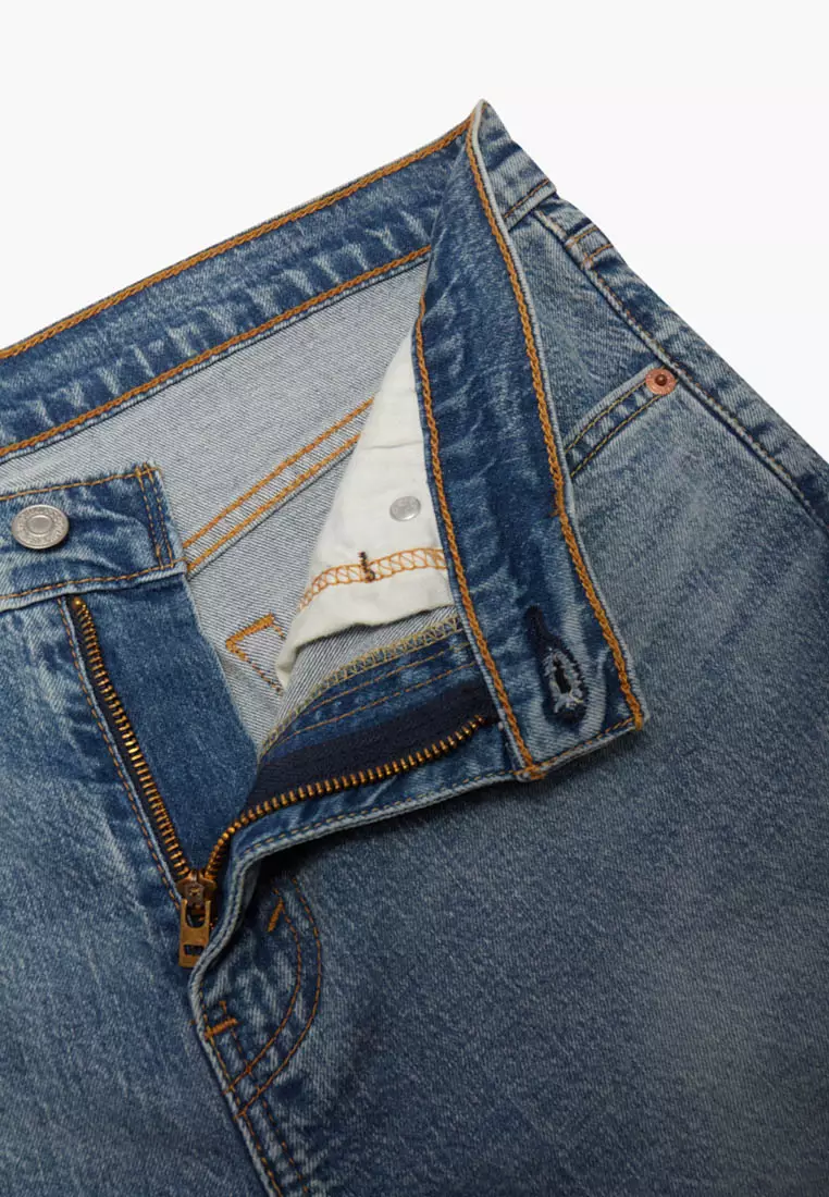 Jual Levi's Levi's 405 Standard Short Division Fight The Feelin Short ...