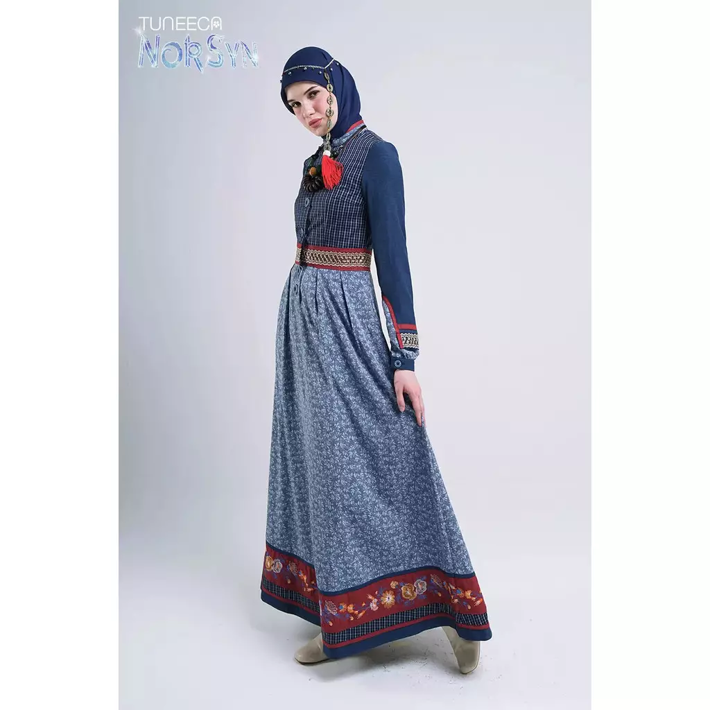 Jual Tuneeca TUNEECA Gamis Nanna Eriksson - T-0425007 | Gamis Biru Navy ...
