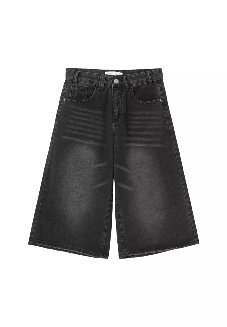 Buy DRUM Classic Washed Details Pocket Jorts- Black Online | ZALORA ...