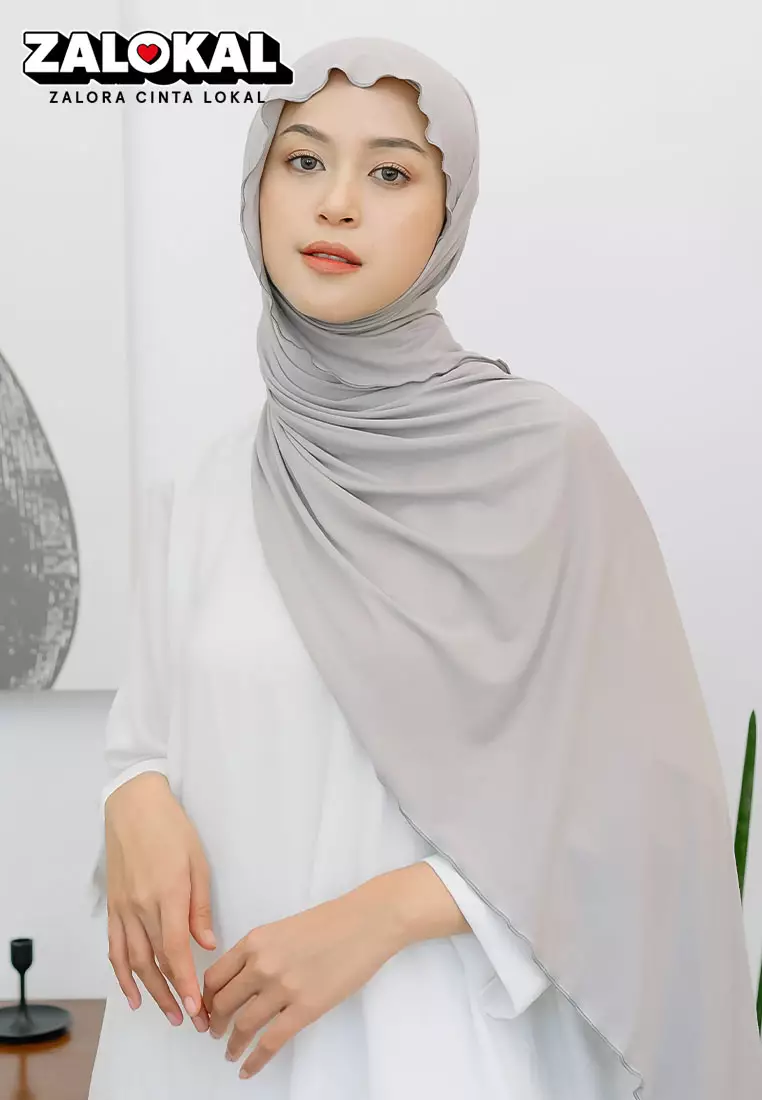 Jual Lozy Hijab Jemma Shawl Grey Original 2024 | ZALORA Indonesia