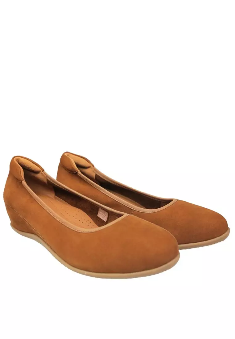 Jual Andrew Andrew Shoes Flora Brown Original 2026 | ZALORA Indonesia