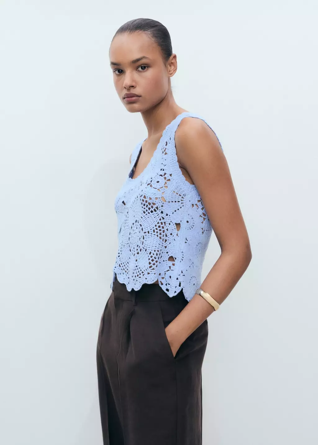 Jual Mango Atasan crochet dengan bunga-bunga Original 2025 | ZALORA ...