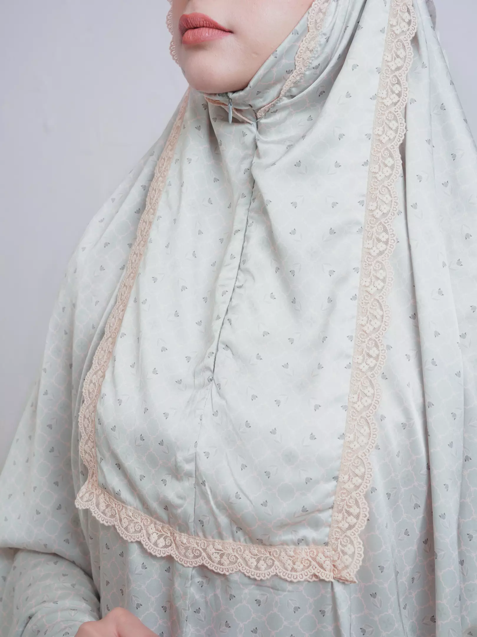 Jual Aleza Aleza - Maisie Prayer Set Sage Green Original 2024 | ZALORA ...