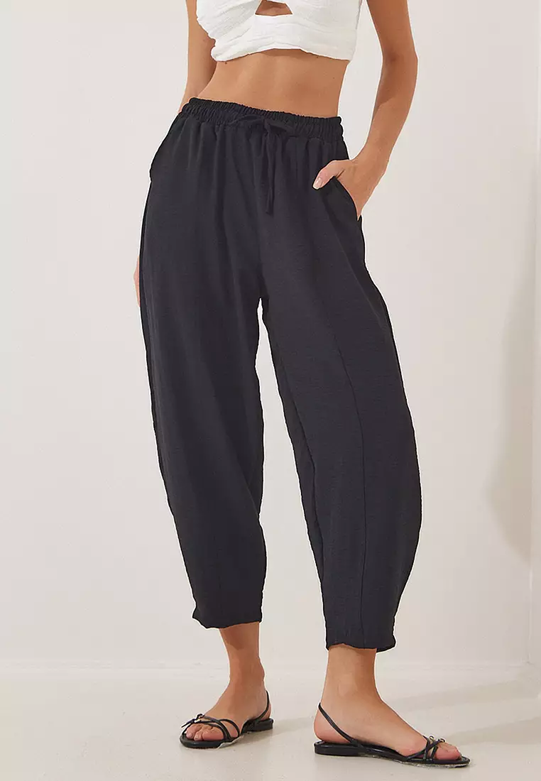 Buy Happiness Istanbul Drawstring Crop Pants 2025 Online | ZALORA Philippines