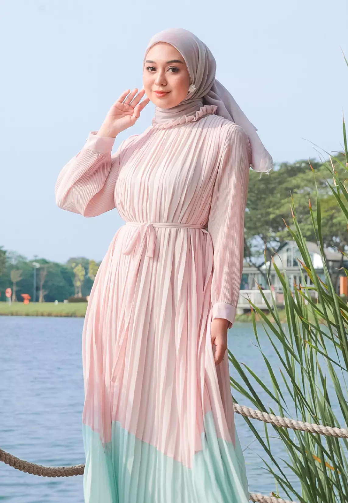Jual LISH Rheva Dress - Bubblegum Original 2024 | ZALORA Indonesia