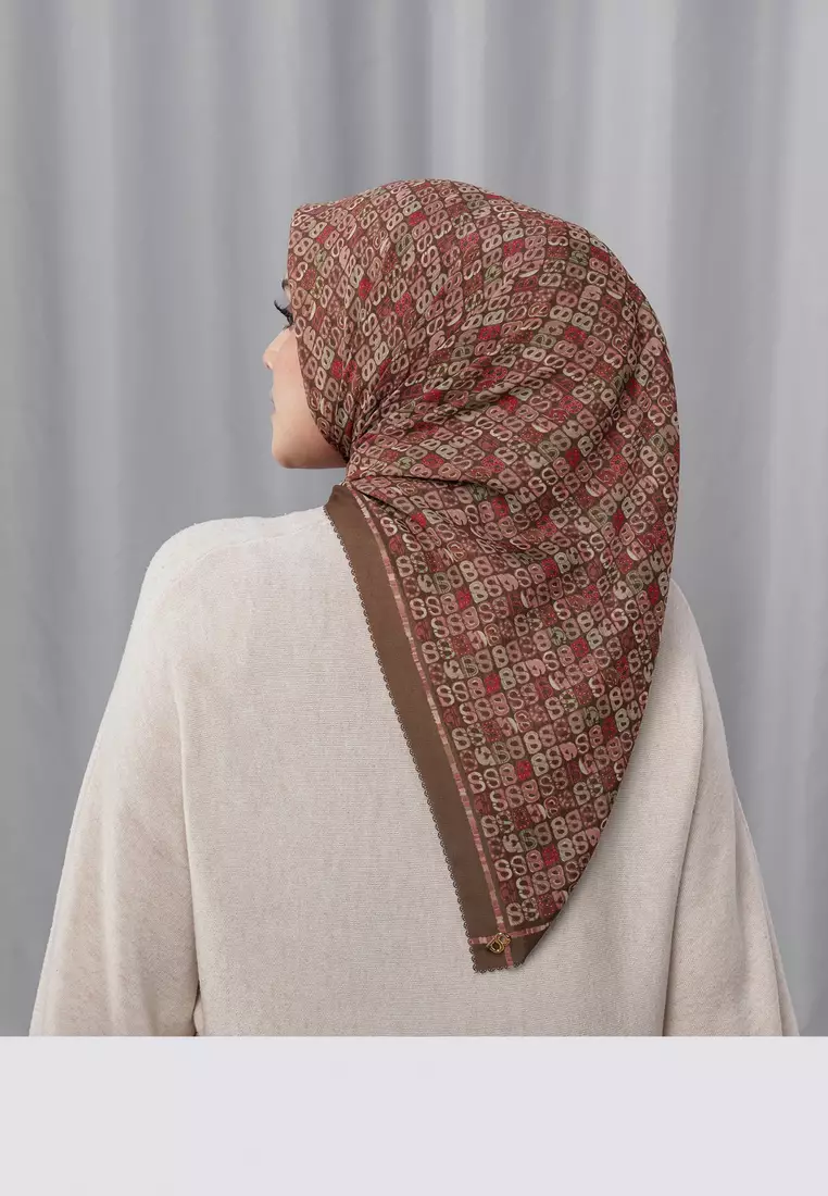 Buy Buttonscarves Nagita Square - Ginger Bread 2026 Online | ZALORA