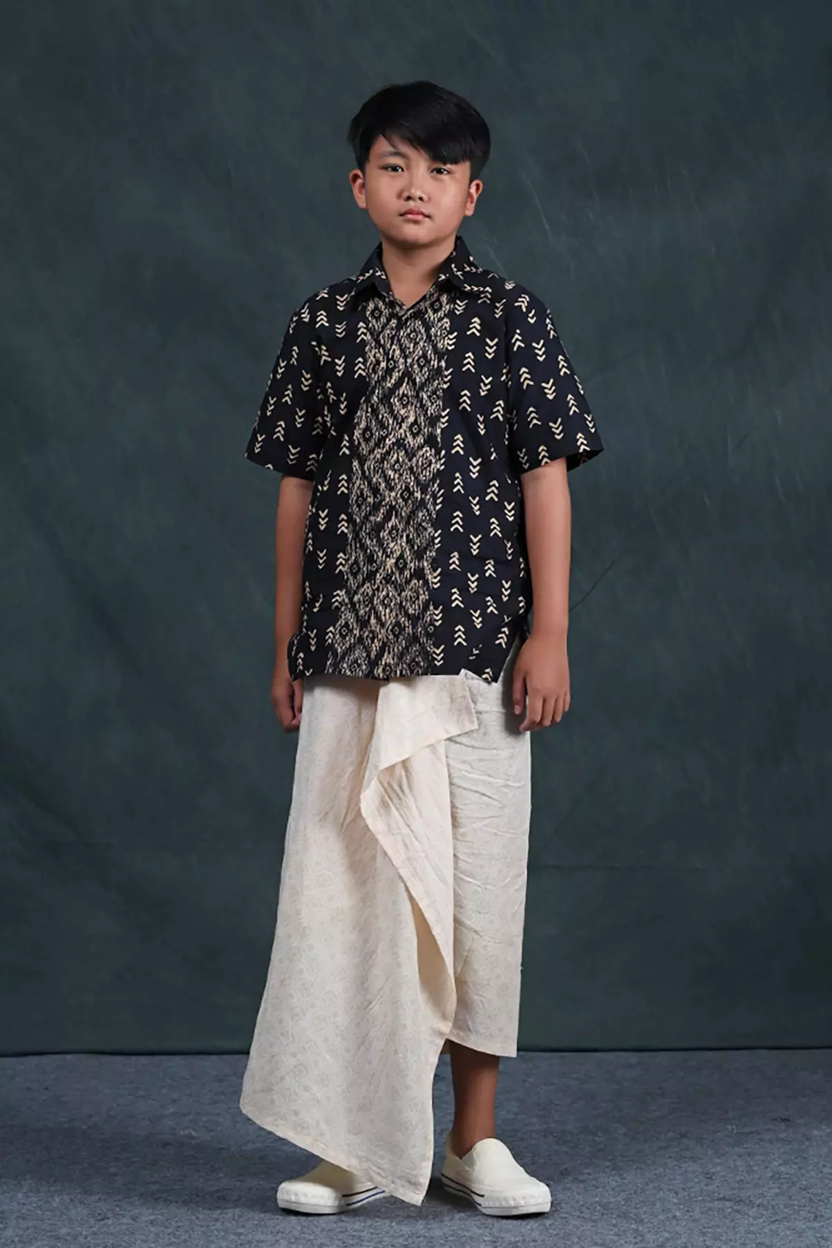 Jual Nona Rara Batik NONA RARA - Shirt Garut Black K0008, Kemeja Anak ...