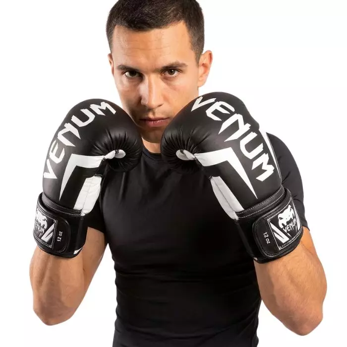 Jual VENUM Sarung tinju Venum boxing glove Elite Black White Original ...