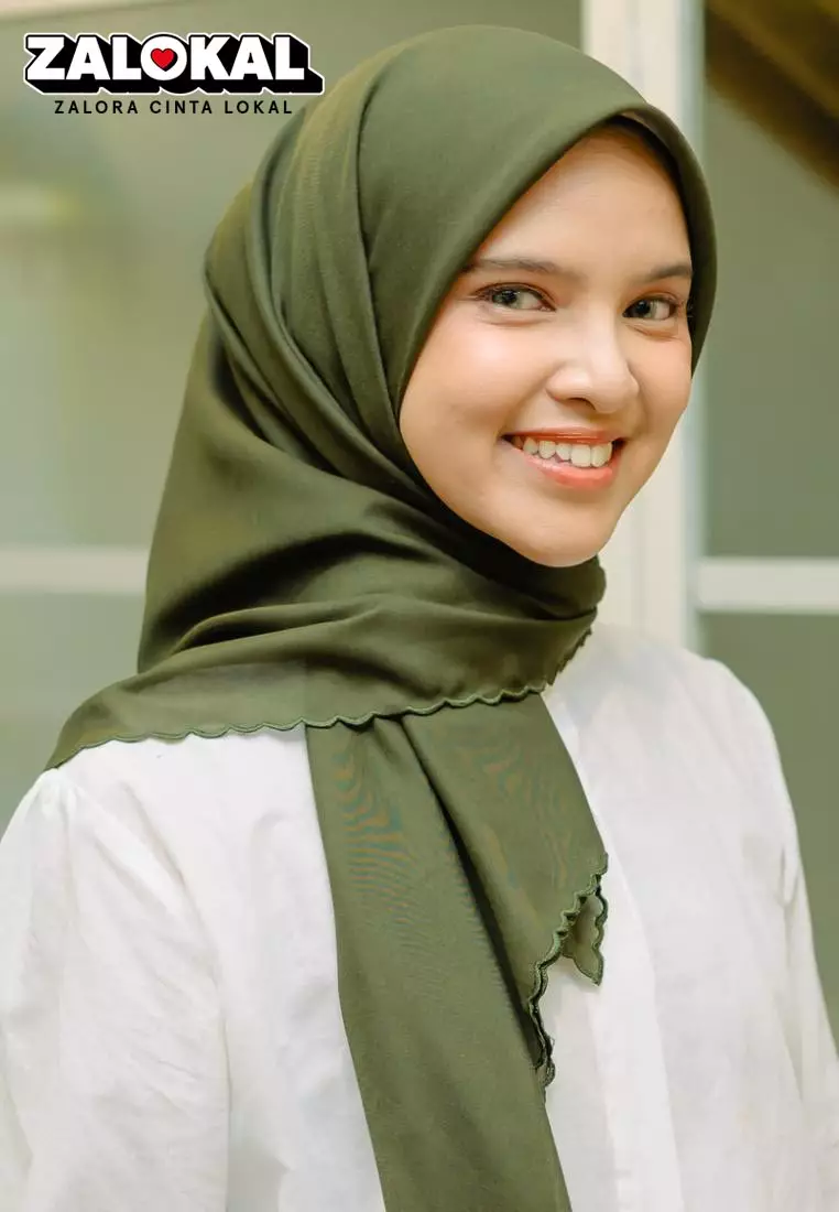 Jual Lozy Hijab Anna Classic Square (Hijab Voal Bordir Segiempat) Dark Olive Original 2024 ...