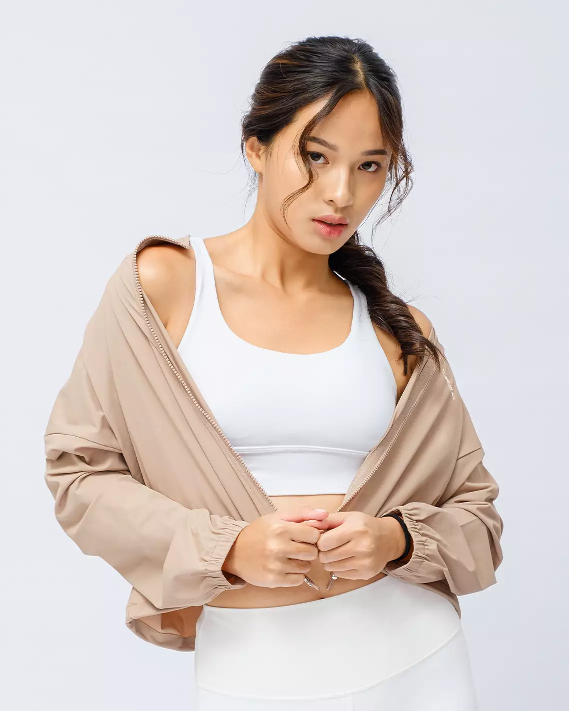 Jual miniletics Lightweight Air Crop Jacket - Choco Milk Original 2024 ...