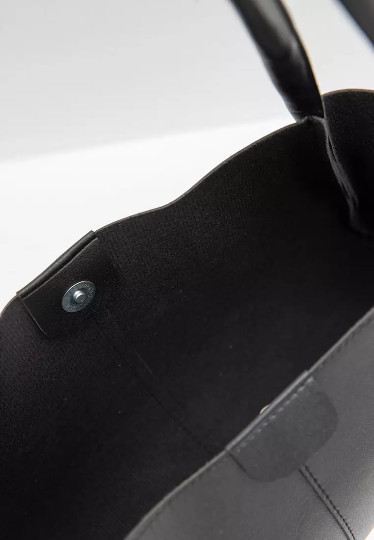 Jual Berrybenka Label Tekka Windy Tote Bag Black Original 2025 | ZALORA ...