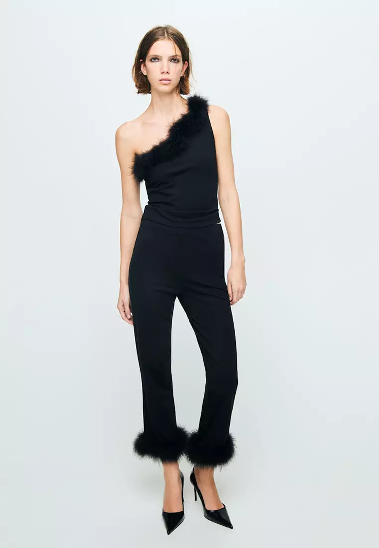 Buy Mango Capri Trousers With Feathers 2026 Online | ZALORA