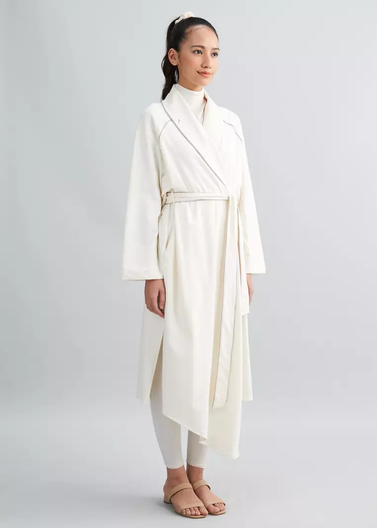 Buy ARUMN CALM LONG ROBE 2025 Online | ZALORA