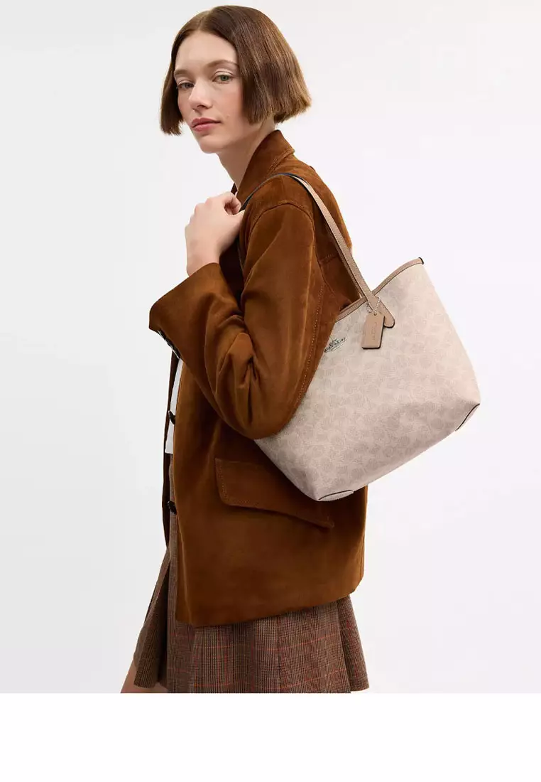 Buy COACH Medium City Tote Bag In Signature Canvas 2026 Online | ZALORA