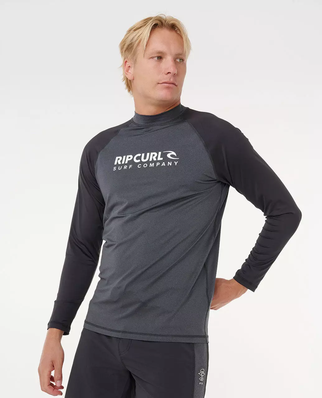 Jual Rip Curl Rip Curl Men Shock Upf50 Long Sleeve Rash Vest - Black ...