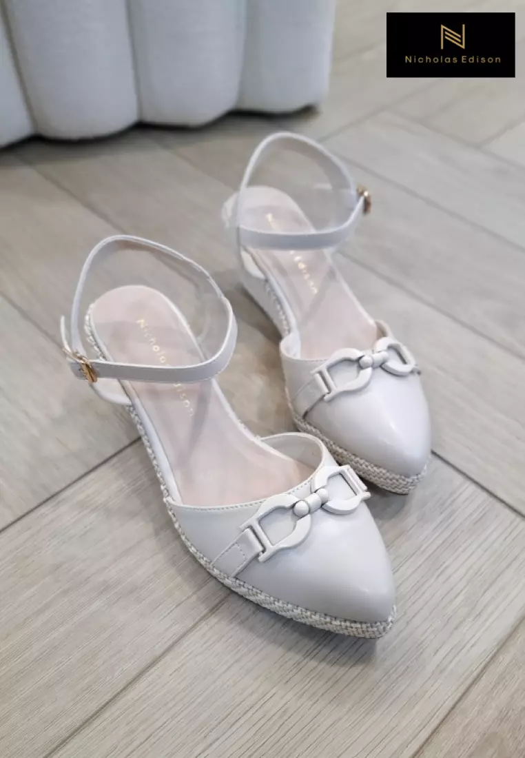 Jual NICHOLAS EDISON Wedge Elodie Cream Original 2026 | ZALORA Indonesia