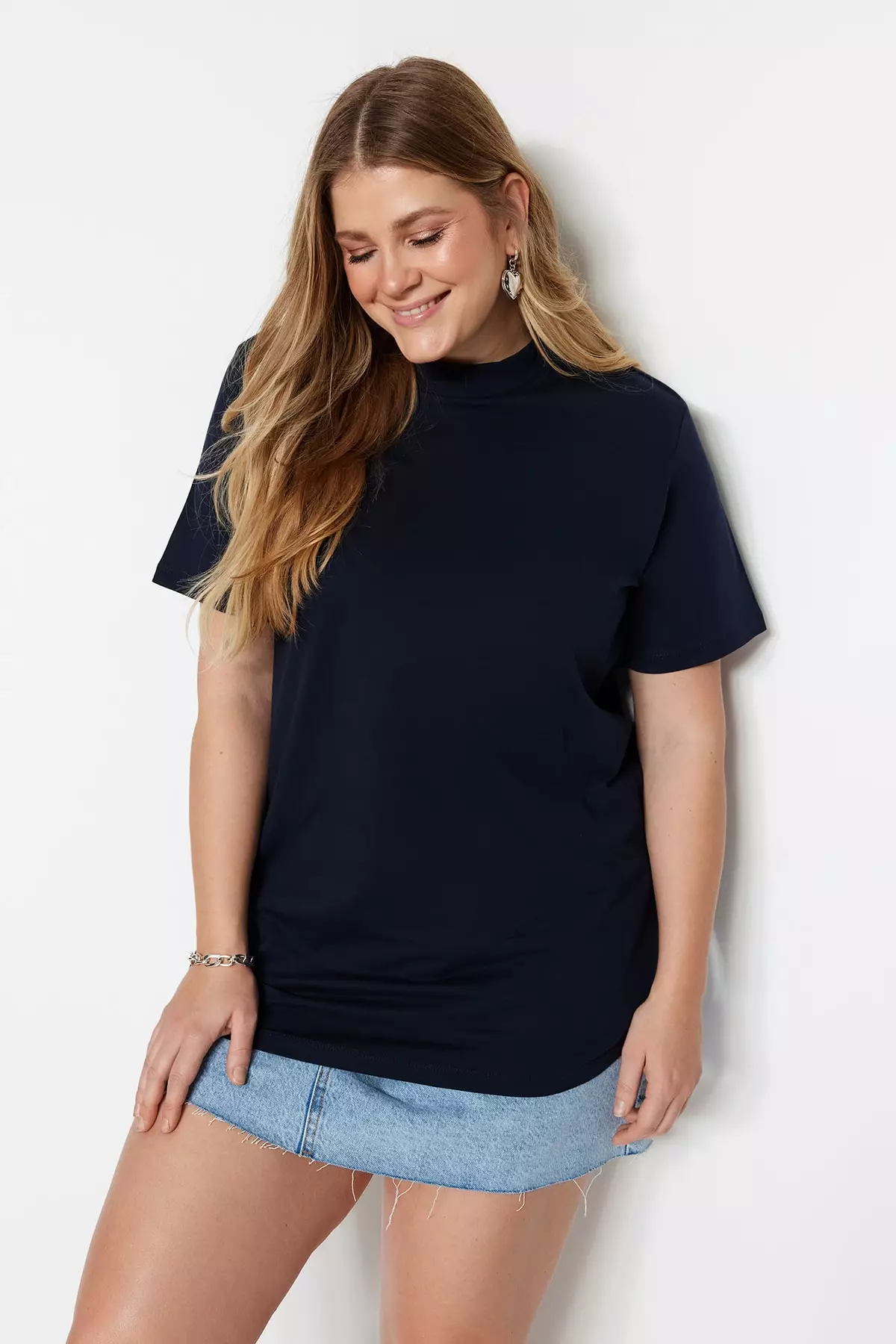 Buy Trendyol Plus Size Boyfriend T-Shirt 2025 Online | ZALORA