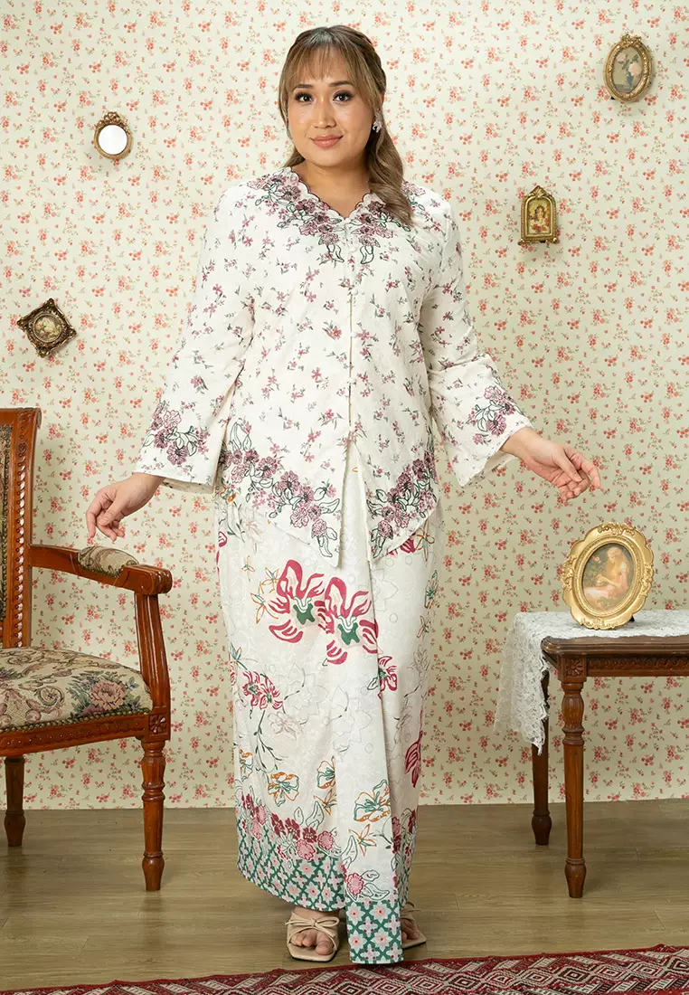 Buy Lubna KASTURI PLUS SIZE KEBAYA WITH PRINT LACE SET 2025 Online ...
