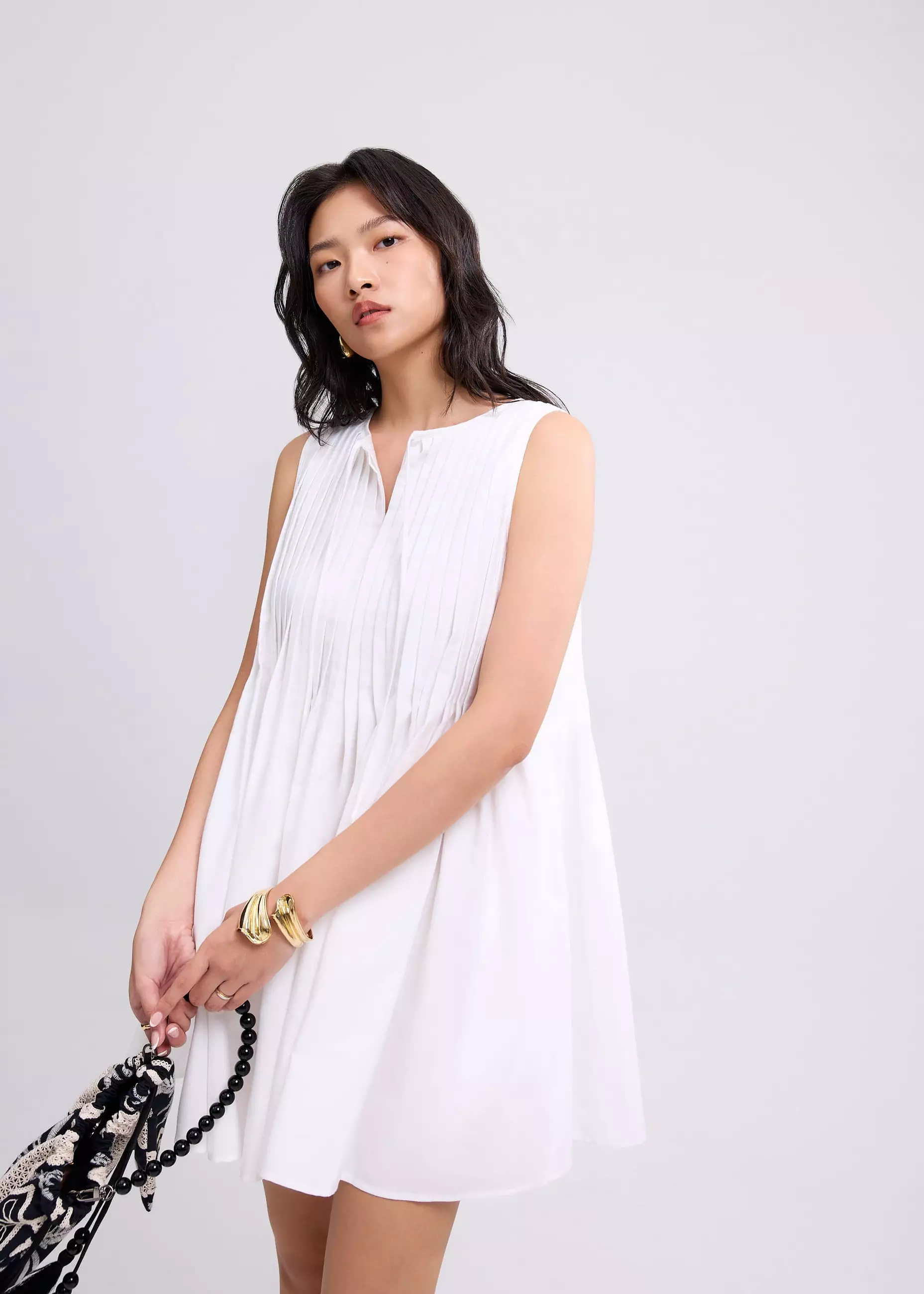 Jual Love, Bonito Dress Wanita - Oxford Pintuck Notched Trapeze Mini ...