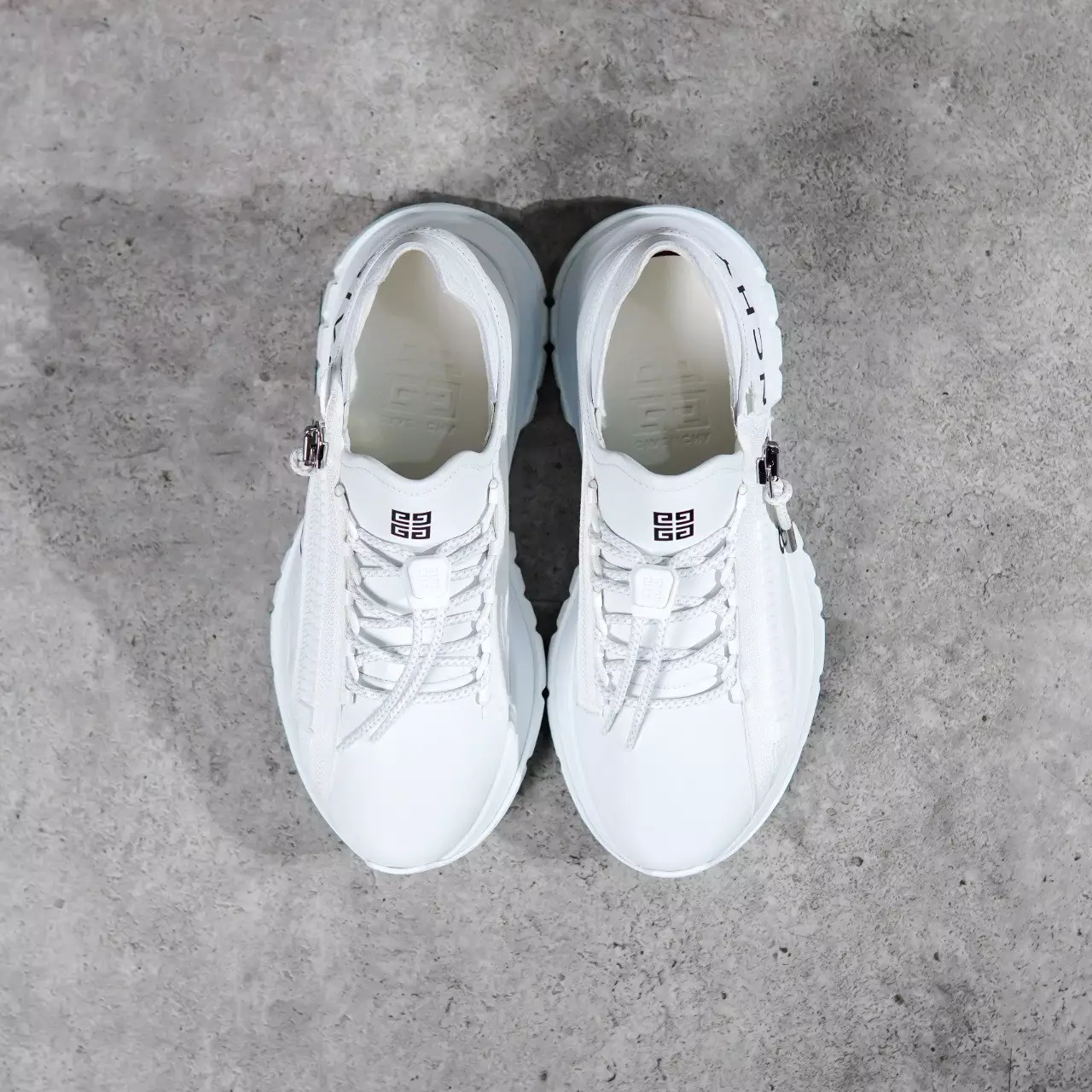 Jual Givenchy Sepatu GIVENCHY SPECTRE RUNNER BLACK IVORY WHITE ZIP ...