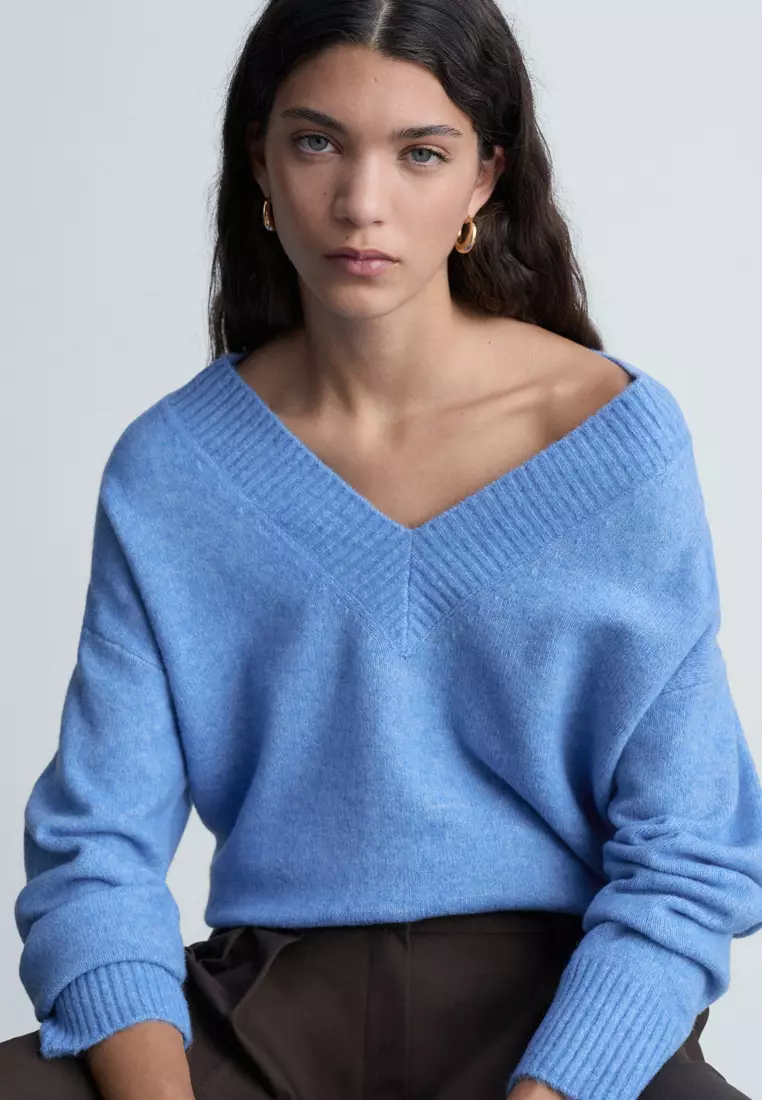 Buy Mango Oversized V-Neck Sweater 2025 Online | ZALORA Philippines