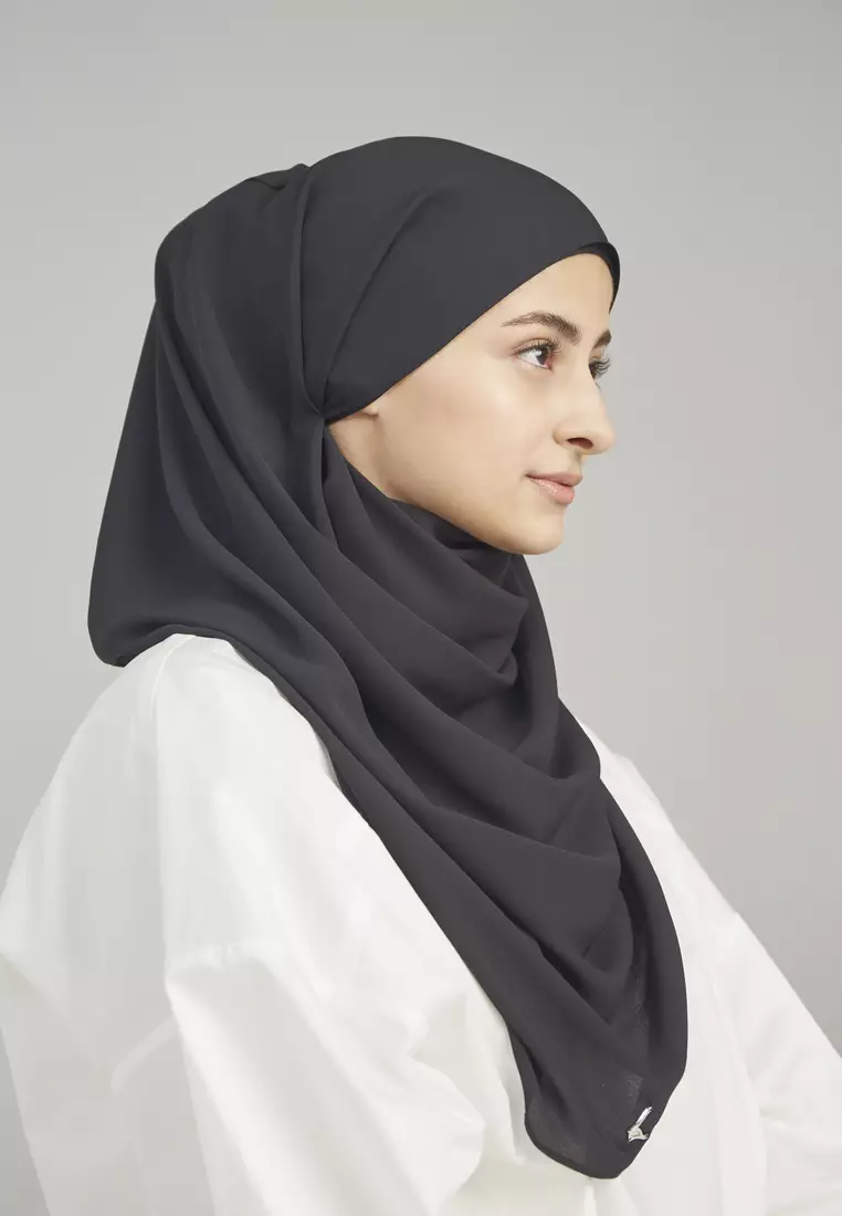 Buy ARUMN PETRA BASIC SHAWL 2025 Online | ZALORA