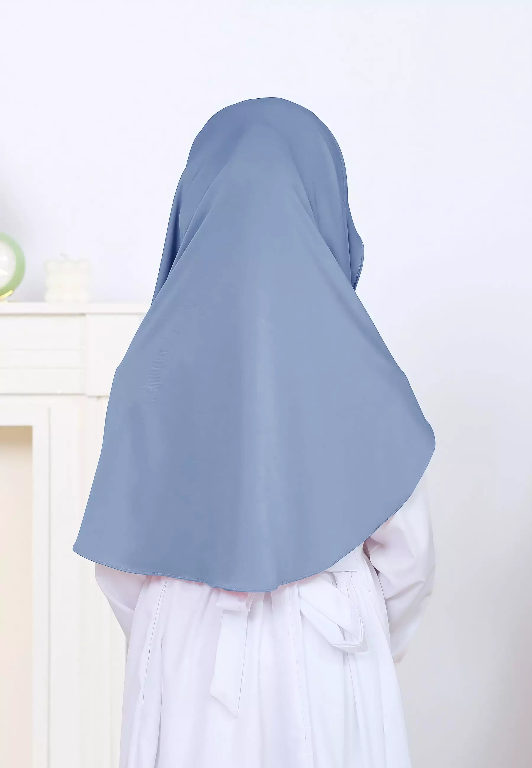 Jual COTTON BEE Cotton Bee - Mireya Curve Instan | Hijab Pashmina Instan Anak - Sea Blue ...