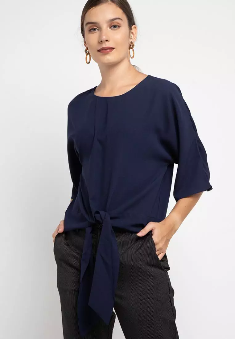 Jual Korz KORZ Blouse With Bow Hem Detail - Navy Original 2024 | ZALORA ...