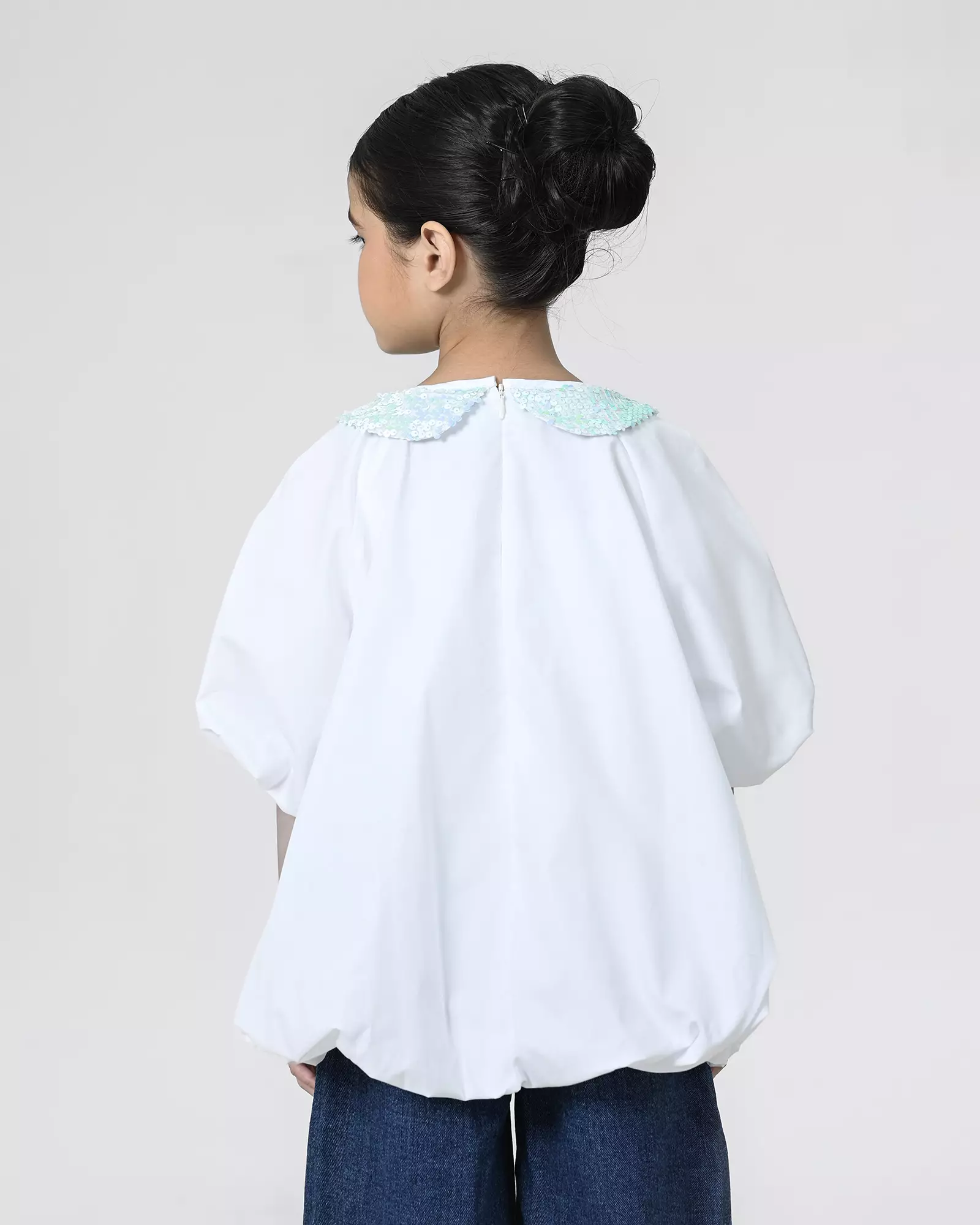 Jual geulis.id Geulis.id ASHLEY BLOUSE - BROKENWHITE Original 2026 ...