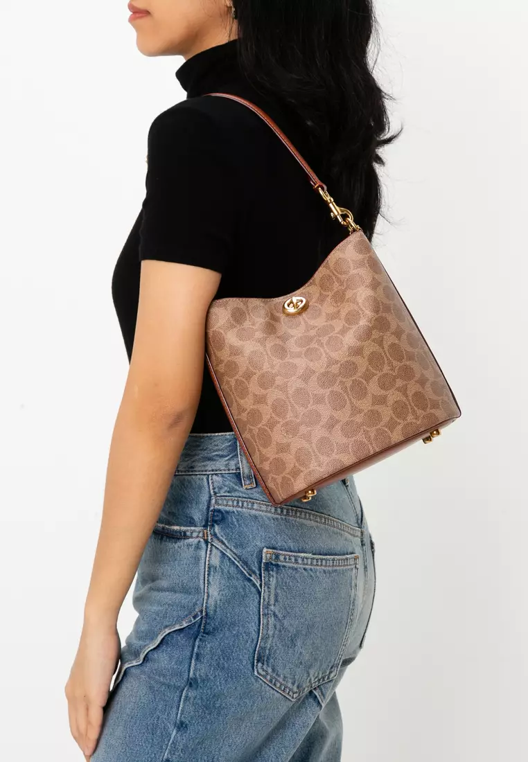 Coach Willow Soft Bucket Bag In Signature Canvas 19 (cq) 2025 | Buy ...