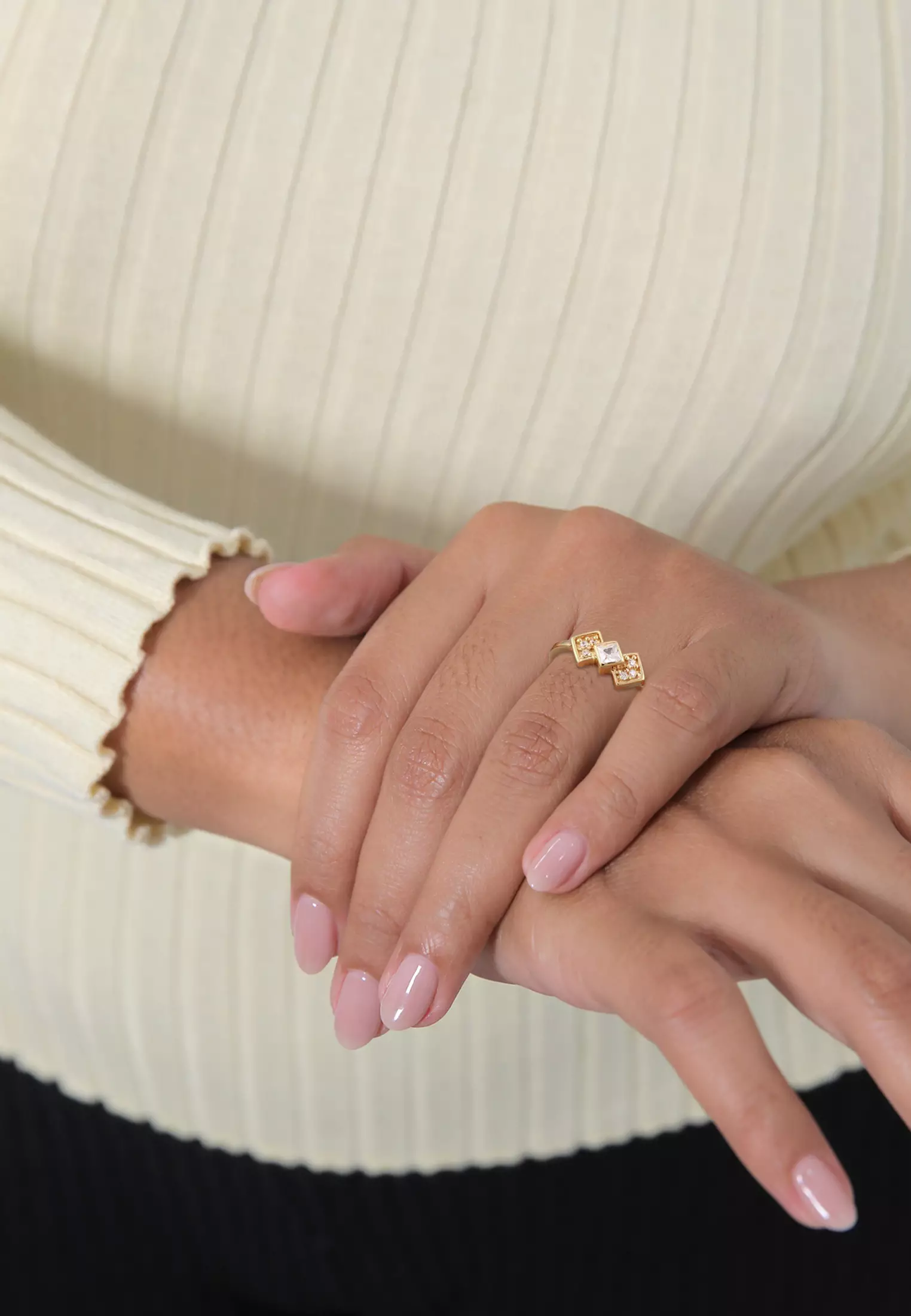 Buy ELLI GERMANY Vintage Zirconia Ring – Gold-Plated Silver 2026 Online ...