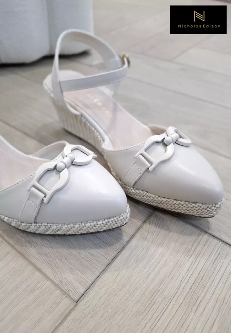 Jual NICHOLAS EDISON Wedge Elodie Cream Original 2026 | ZALORA Indonesia